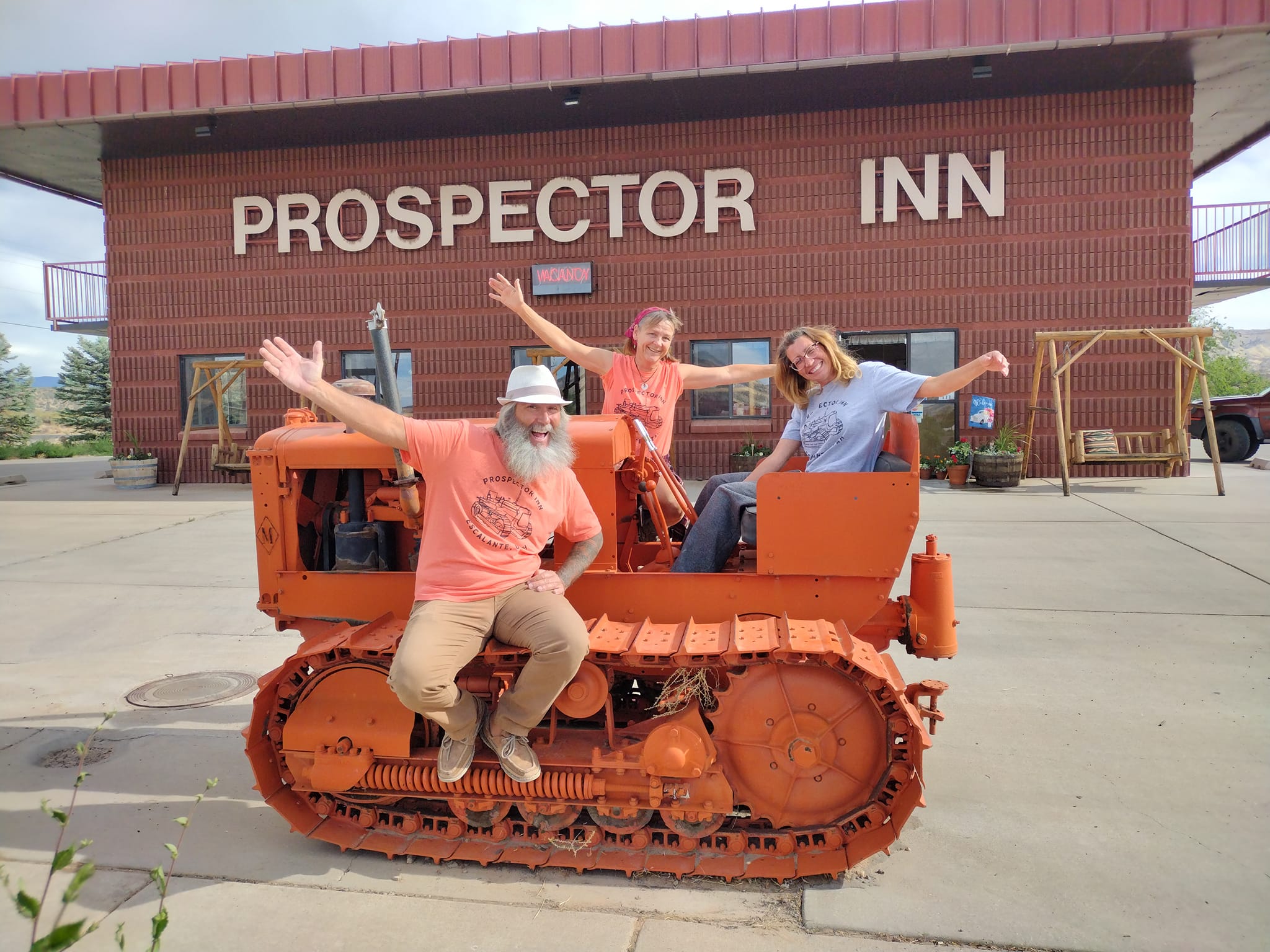 Photos – PROSPECTOR INN